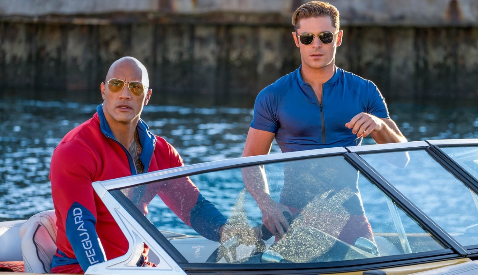 Baywatch: SOS Malibu é diversão em filme leve e óbvio